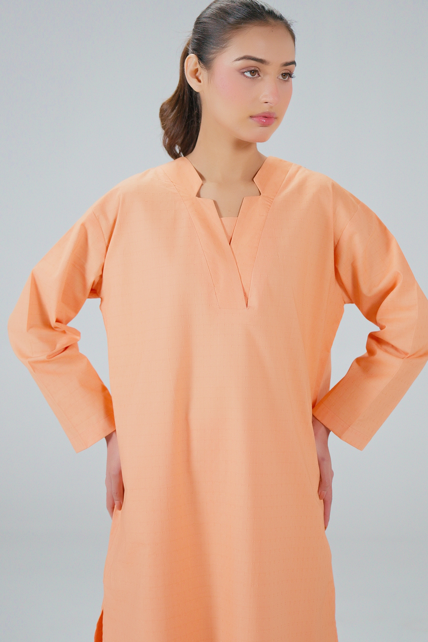 Elina Minimal Peach Ensemble – The SLEEQUE